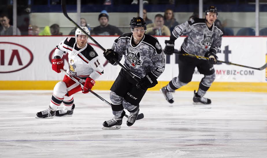 WOLVES EDGED BY GRAND RAPIDS - Chicago Wolves