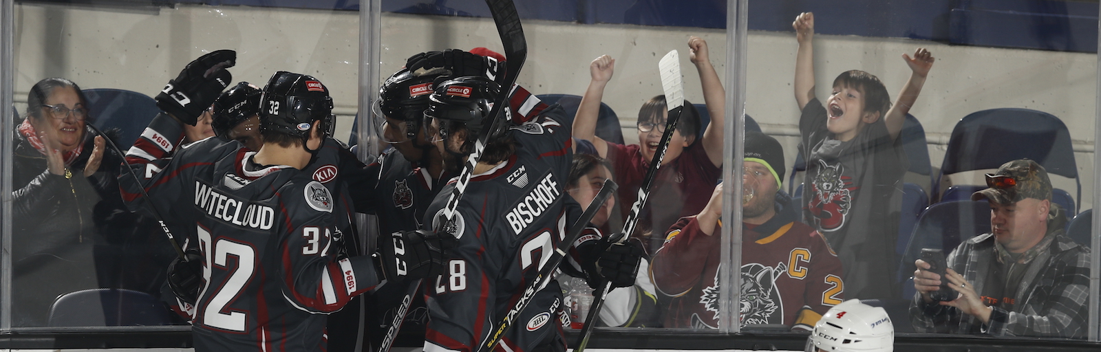 Wolves claim first-place showdown