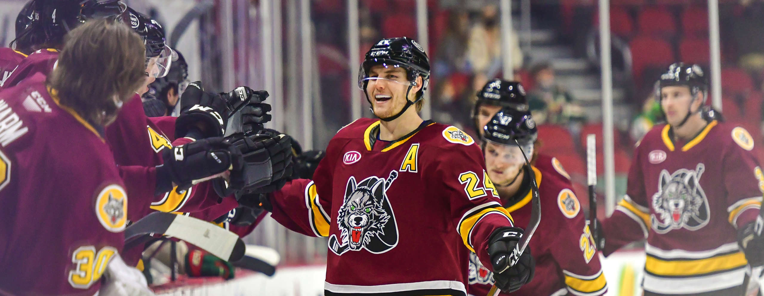 Wolves power past Iowa - Chicago Wolves