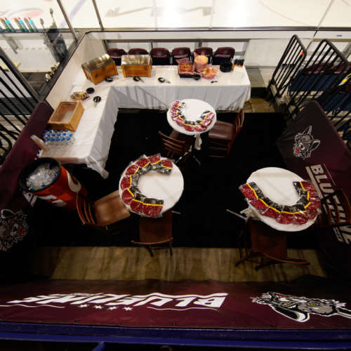 Chicago Wolves Group Tickets: Suites & Party Decks